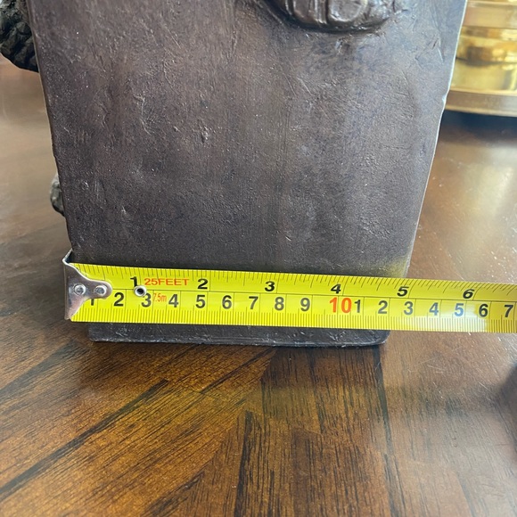 Austin Kinder Collection | Accents | Vintage Decor Of A Woman And A ...